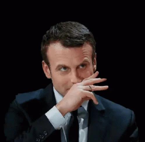 macron est fou 😎😎