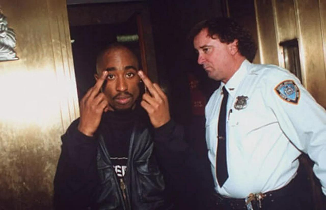 Tupac AkA Makaveli