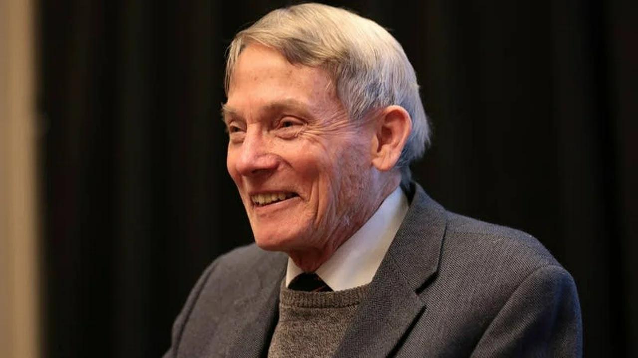 Princeton's William Happer rebuts myth of carbon pollution