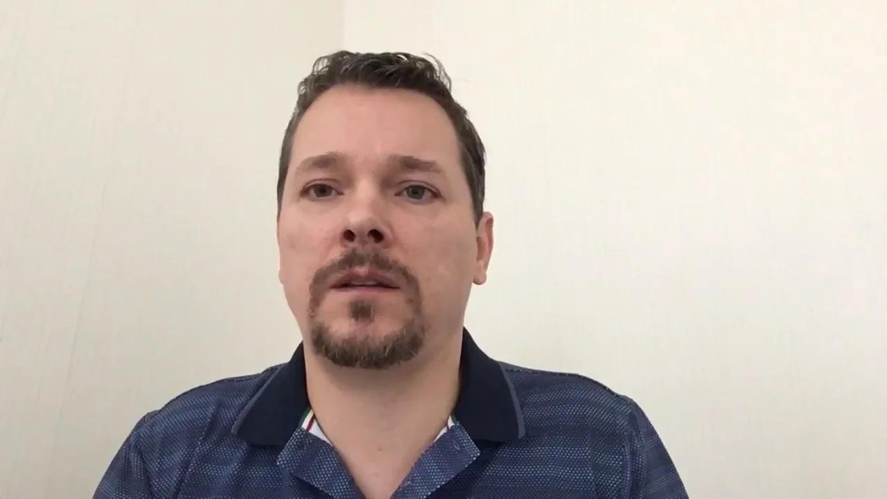 Kinderarzt Dr. Eugen Janzen kündigt Klage beim Gerichtshof in Den Haag an