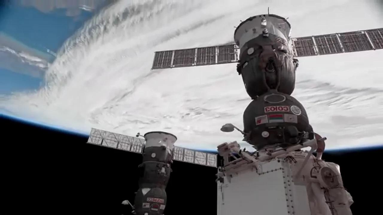 Pink Floyd - Marooned (1994)