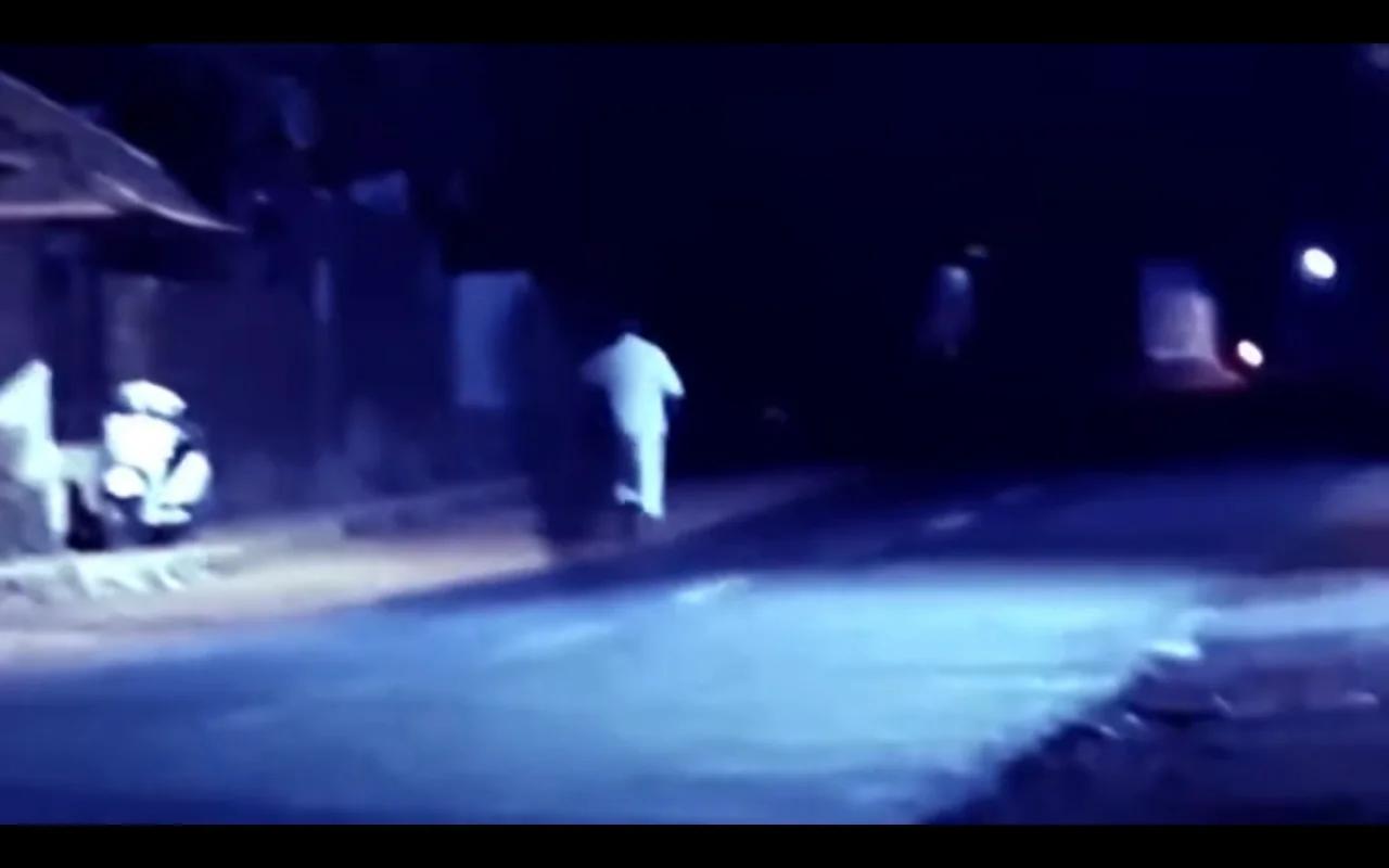 Top 10 Chilling Videos Of Ghost Caught On Camera | Haunted Videos!!