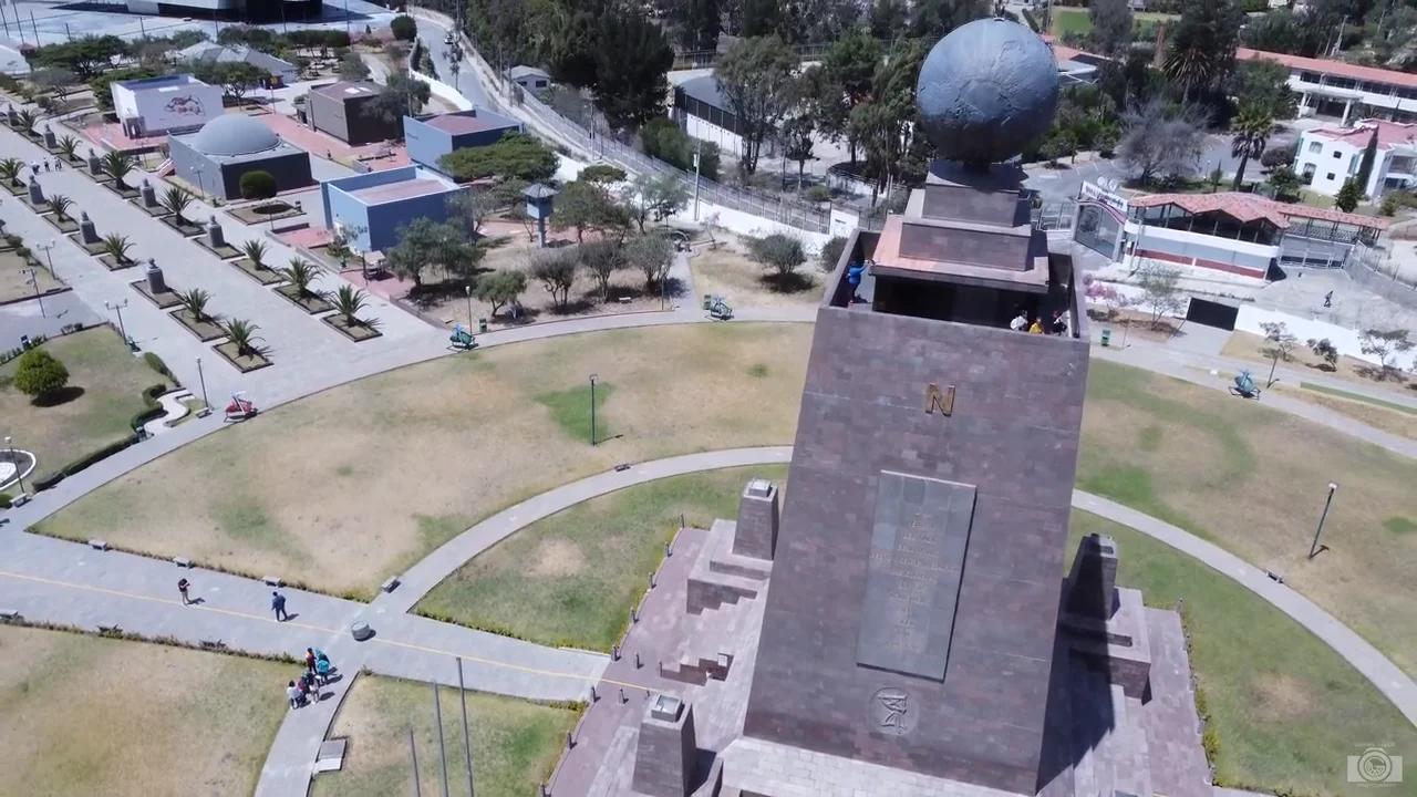 Mitad del Mundo - Visitando la mitad del mundo