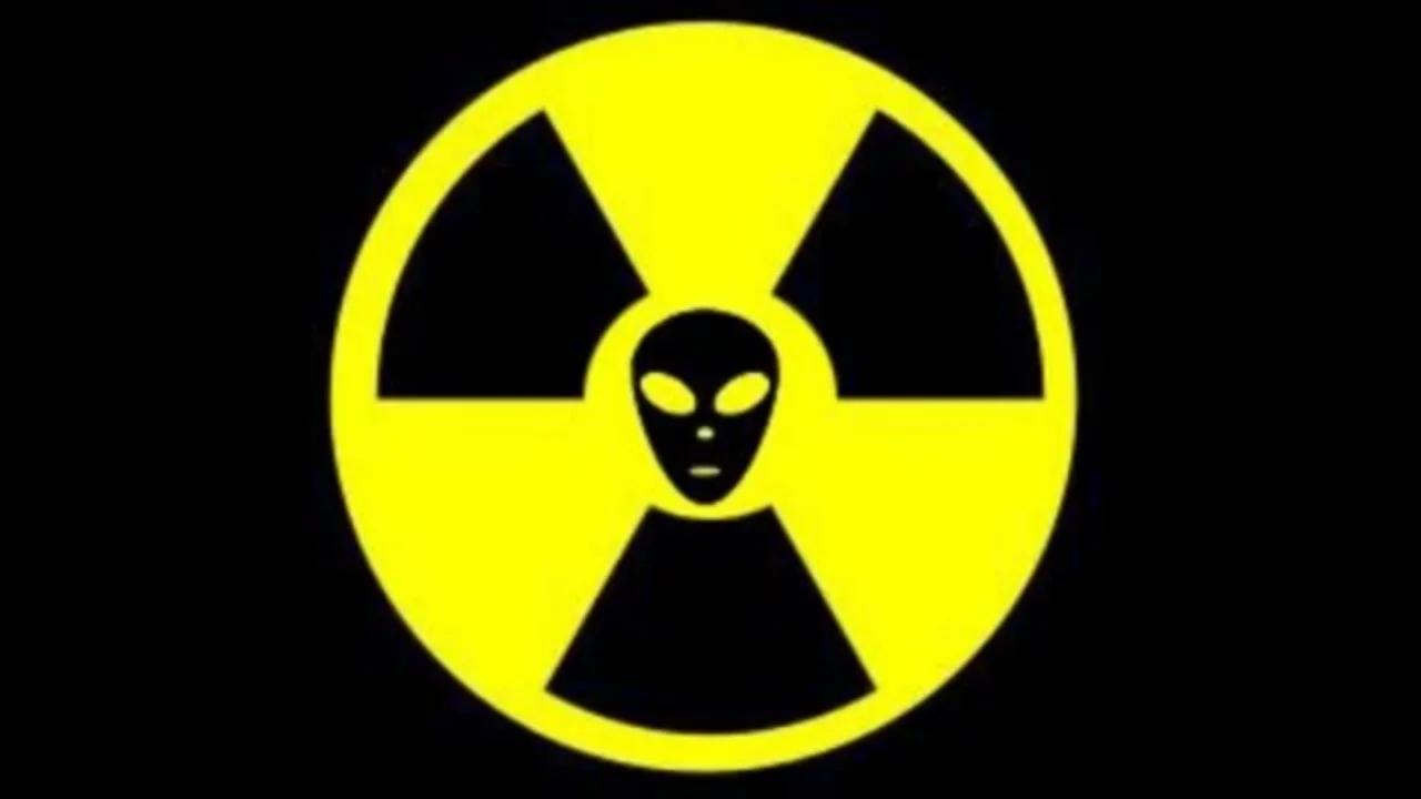 Eat Static-Crazy Shit #2 (Merv Pepler Live Mix on Radiozora)