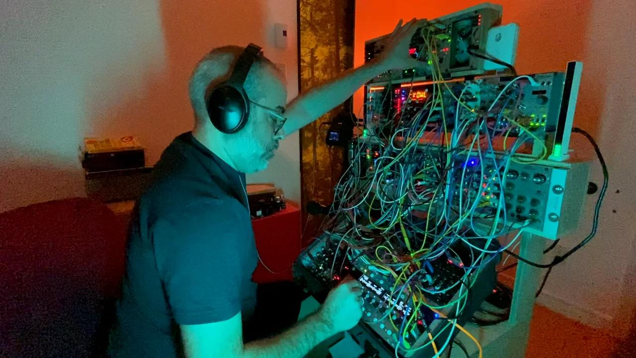 Modular Synth Live Jam #018 - Work - Techno music