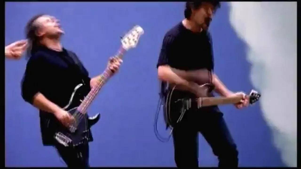 Van Halen - Humans Being (1996)