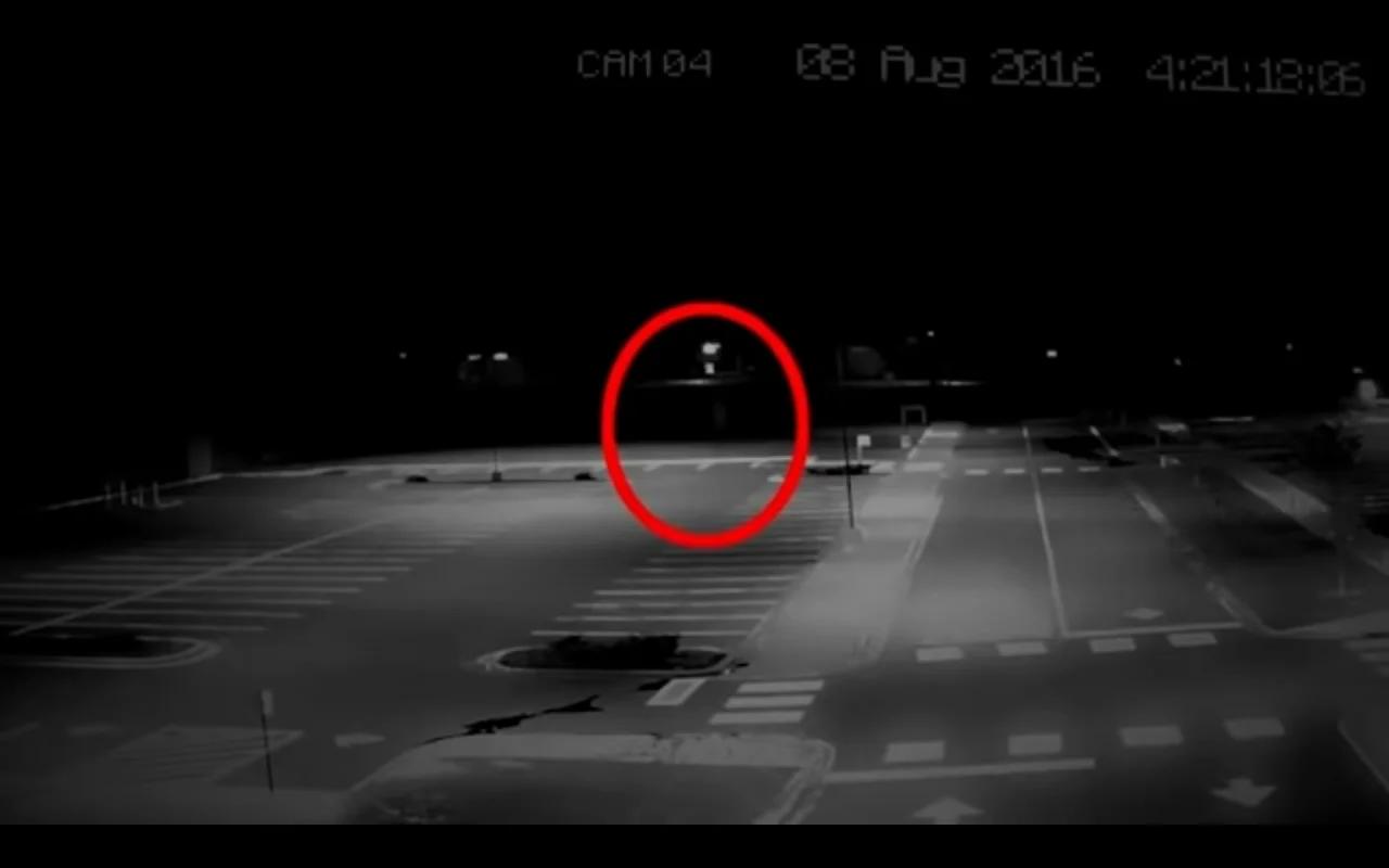 Haunting Ghost Caught On CCTV Camera | Real Scary Ghost Videos ...
