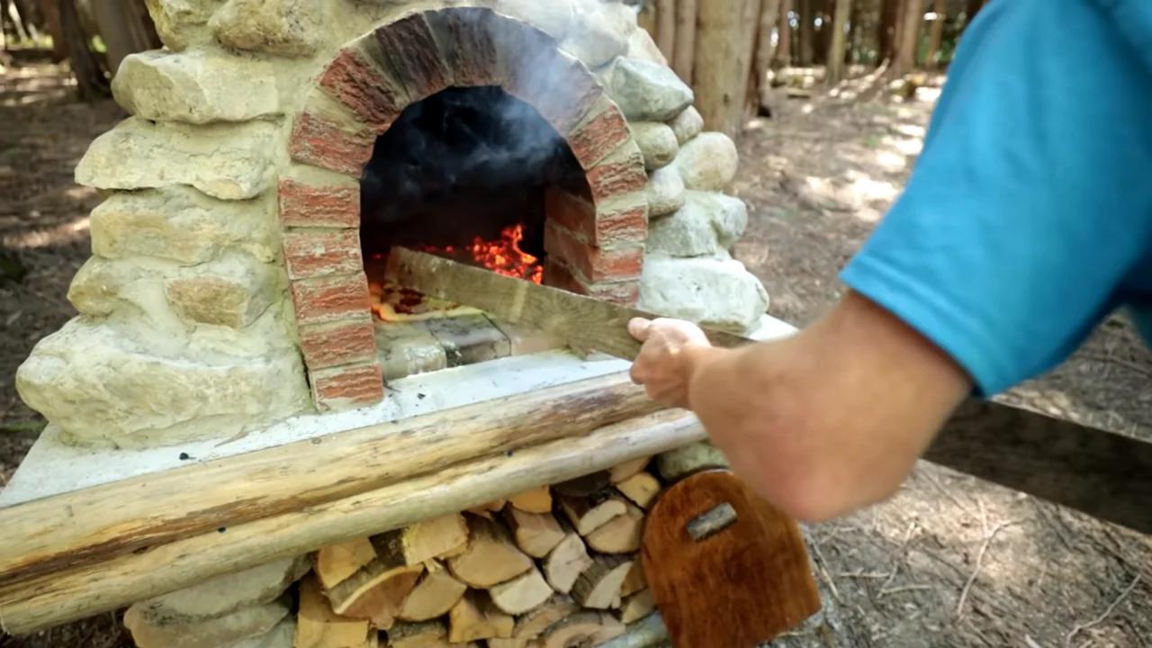 Building a Rock Pizza Oven - Primitive Cooking at the Off-Grid Cabin