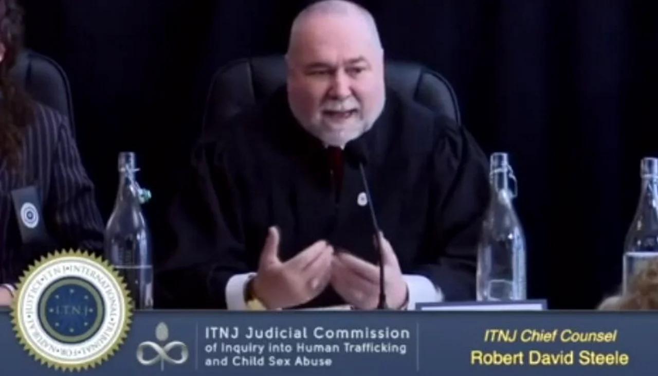 Juge Robert David Steele : Trafic d'enfants aux USA