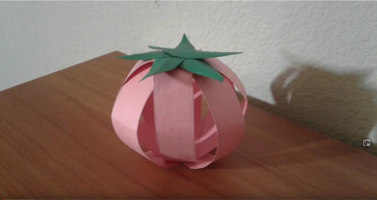 How to make a paper tomato.