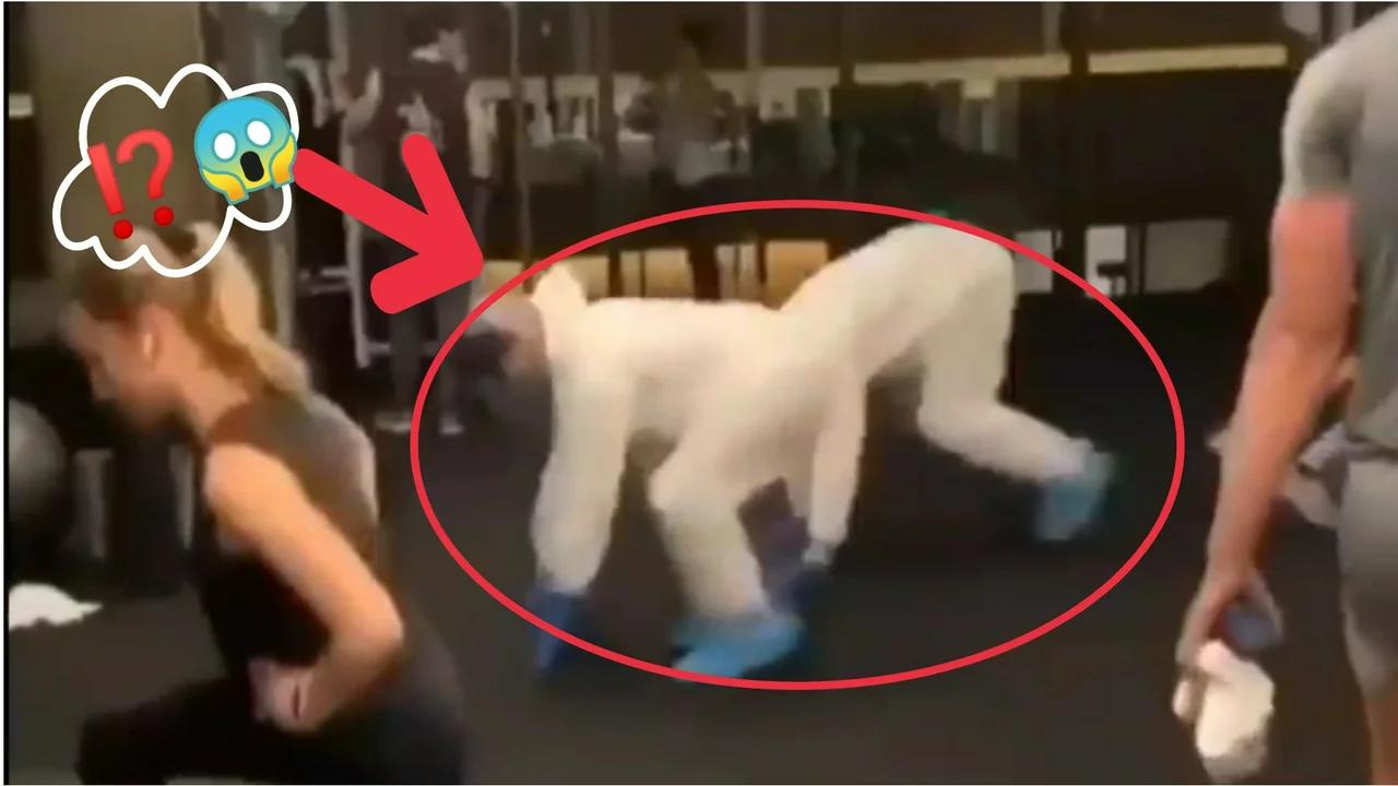 🏋️Bodybuilder Workout in Gym with Full Safety - Funny Videos - Funny Moment