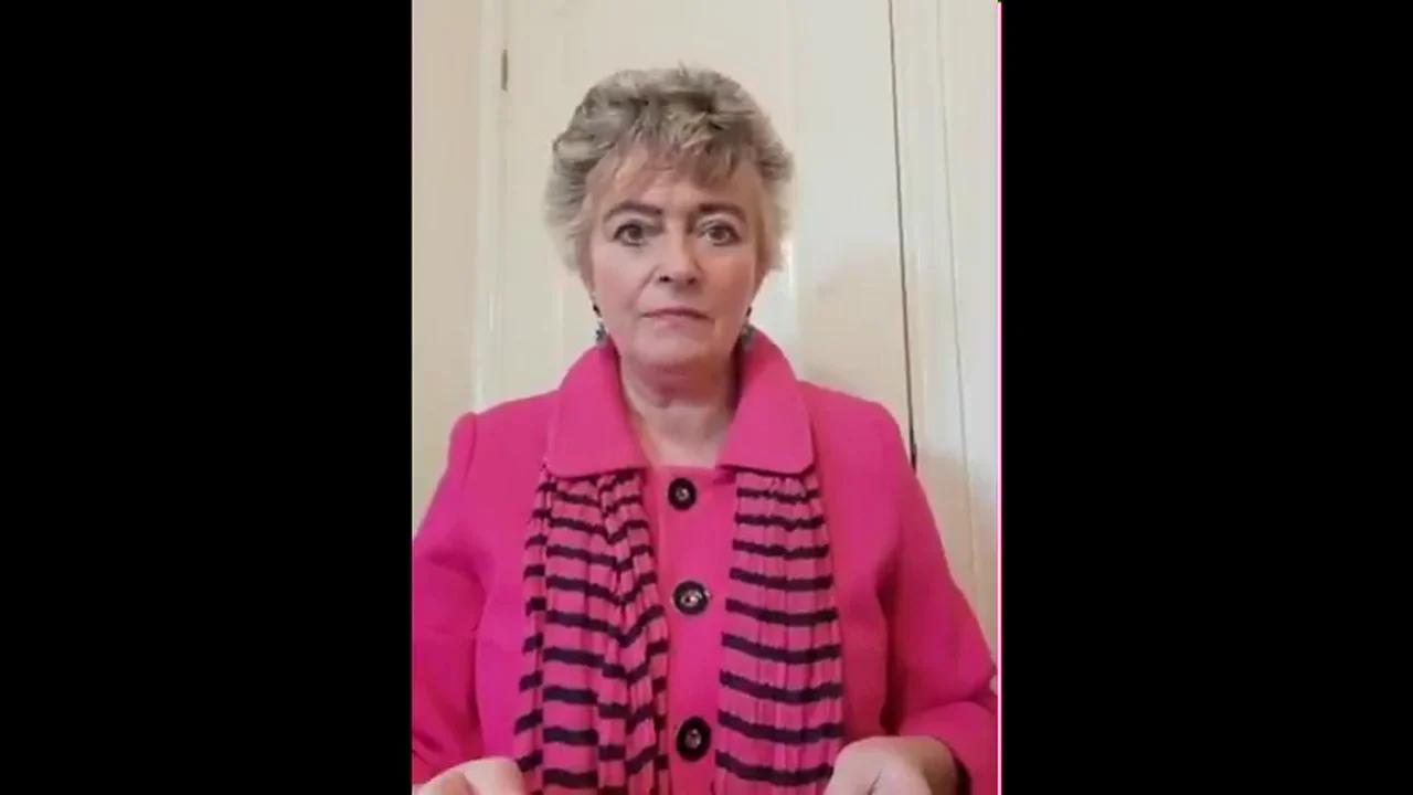 Caroline Stephens: Caroline reveals the contents of 2 ‘secret’ zoom ...