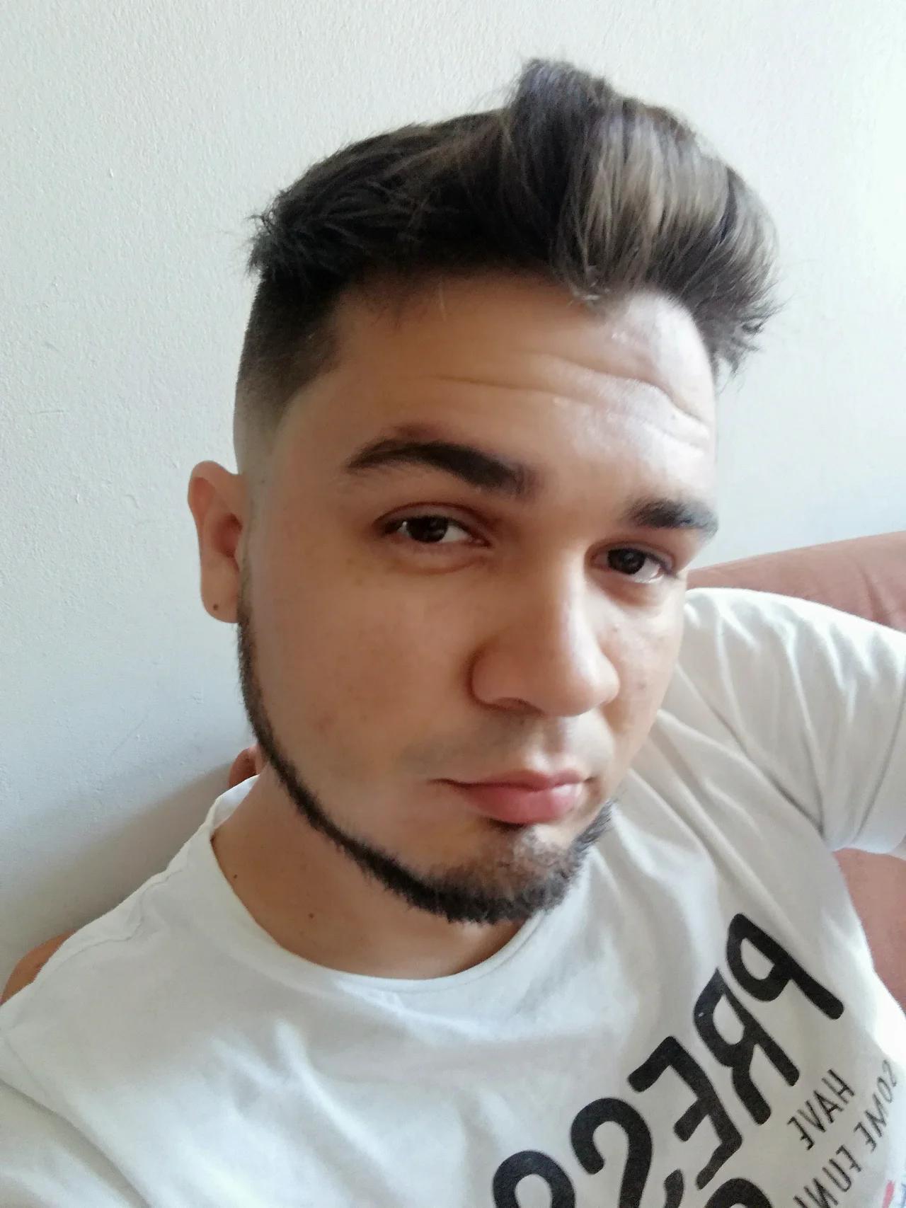@Zampro