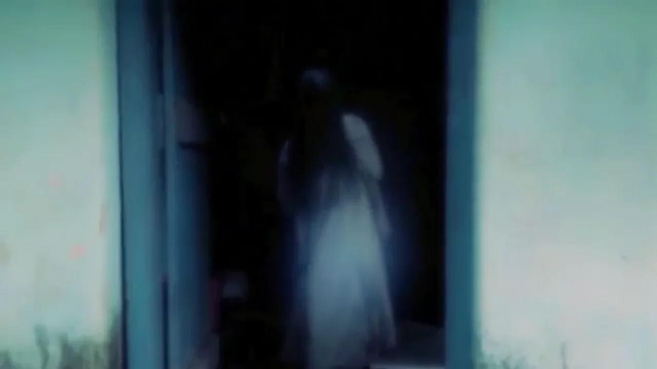 Most Scariest Ghost Caught on Camera | Real ghost girl caught on tape ...