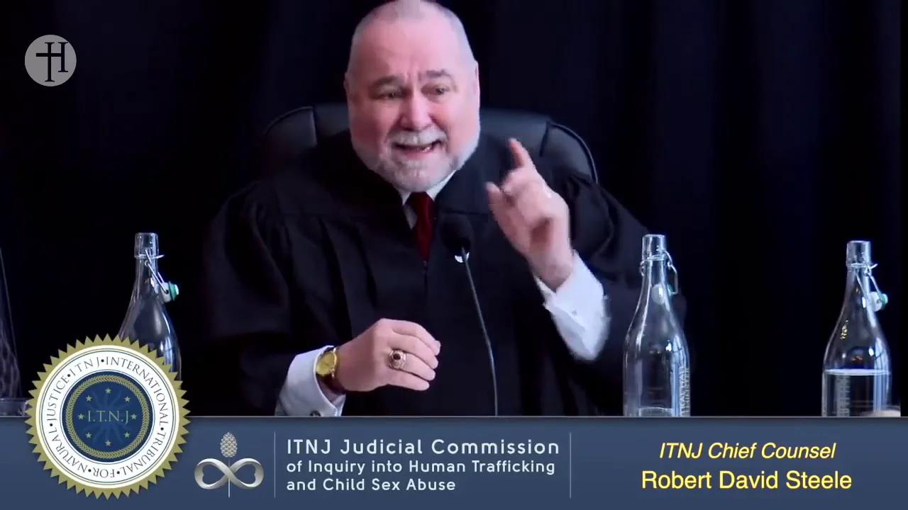 Robert Steele ex-agente della CIA