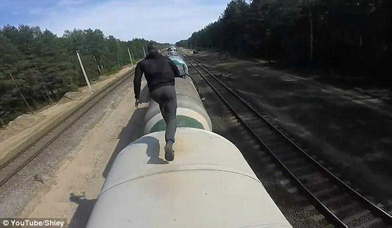 Shiey Hopping Trains With Desmond