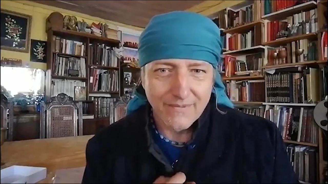 RESUMEN DE LA HISTORIA | POR RAMÓN FREIRE