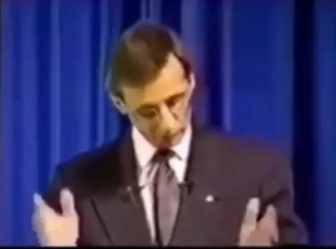 Pierre Gilbert en 1996 annonce une future pandémie organisé avec ...