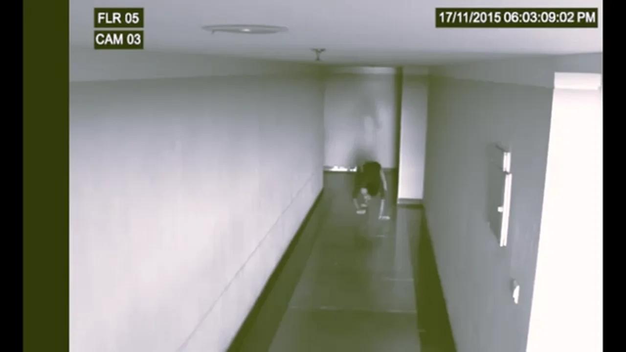 Top 5 Ghost Videos, Ghost Videos Caught on CCTV Camera, Real Life ...