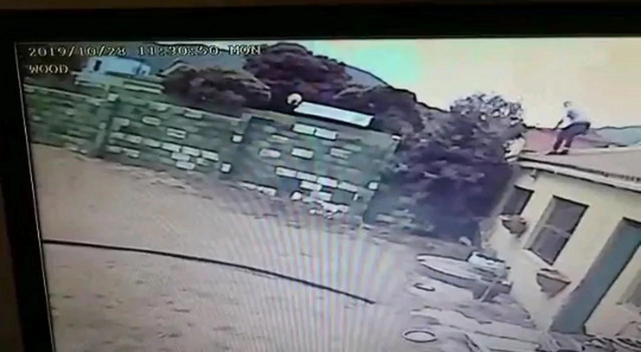 House robbery gone wrong lol