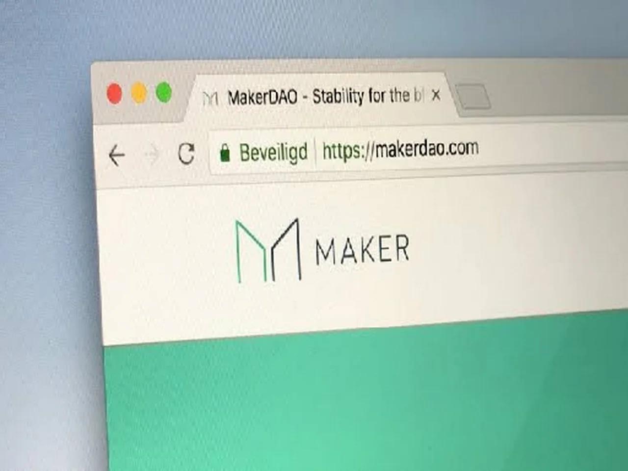 What is MakerDao - Decentralized Finance | Simply Explained
