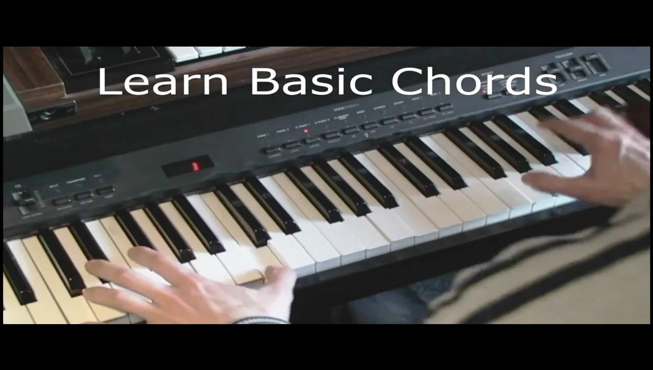 Learn Basic Chords on Piano Keyboard (Tutorial)