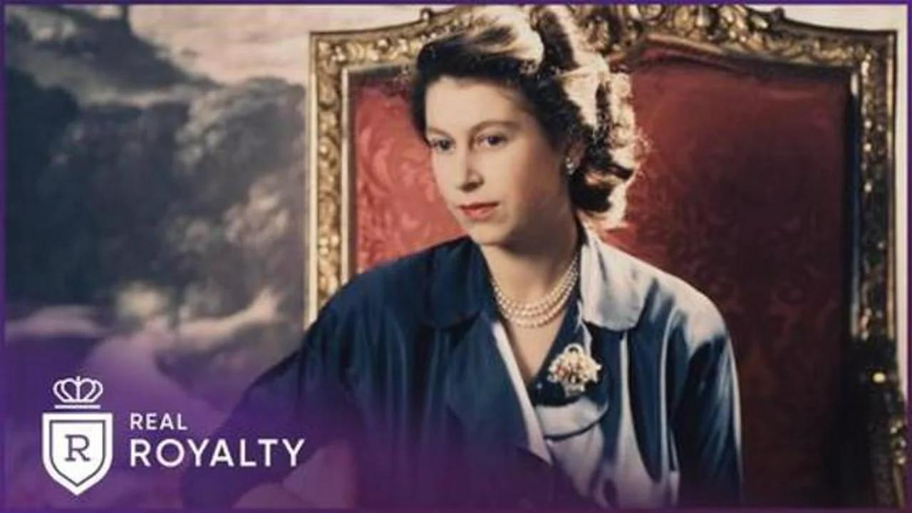 Princess Elizabeth becomes a bard in ancient Welsh ceremony.