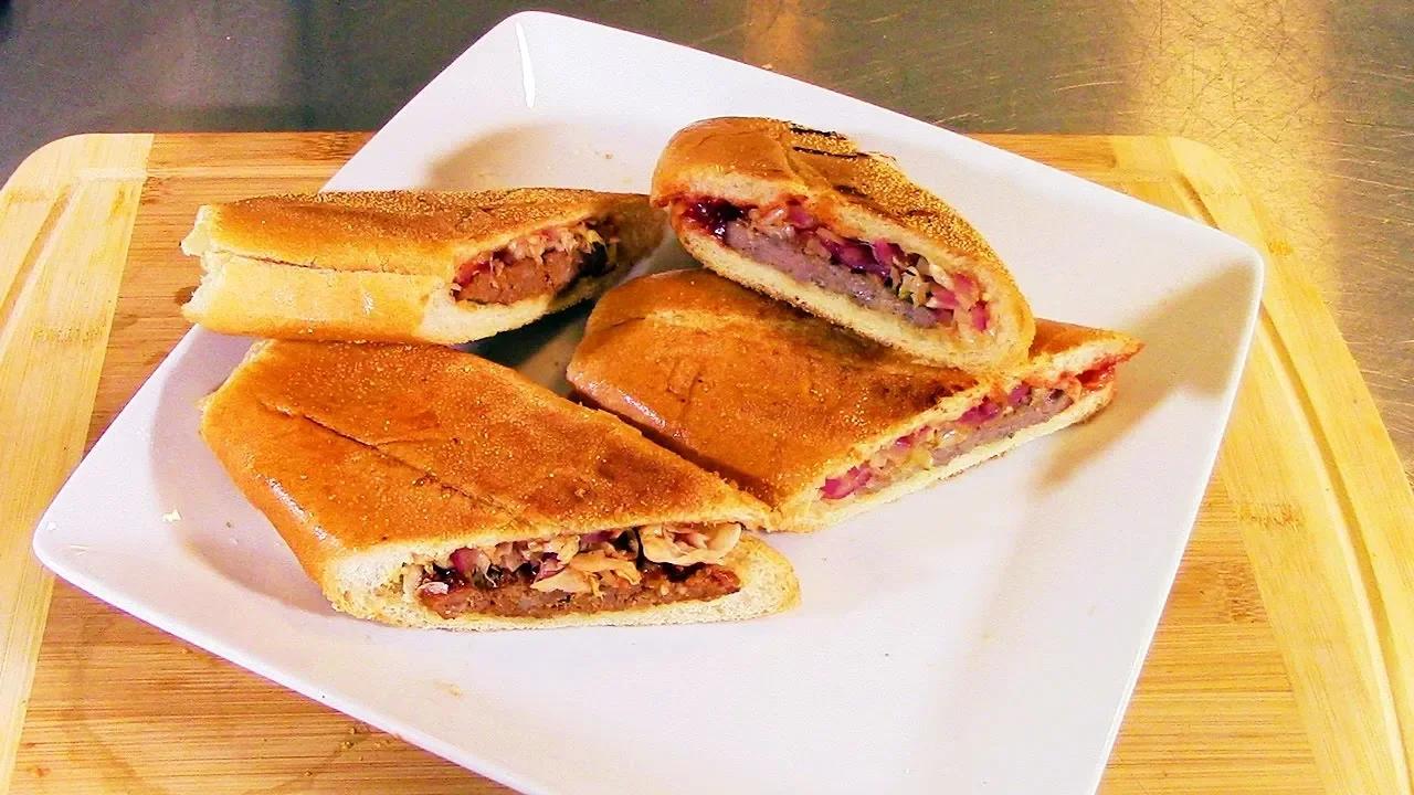 CHIMICHURRI O CHIMI, LA HAMBURGUESA DOMINICANA MAS FAMOSA DEL MUNDO