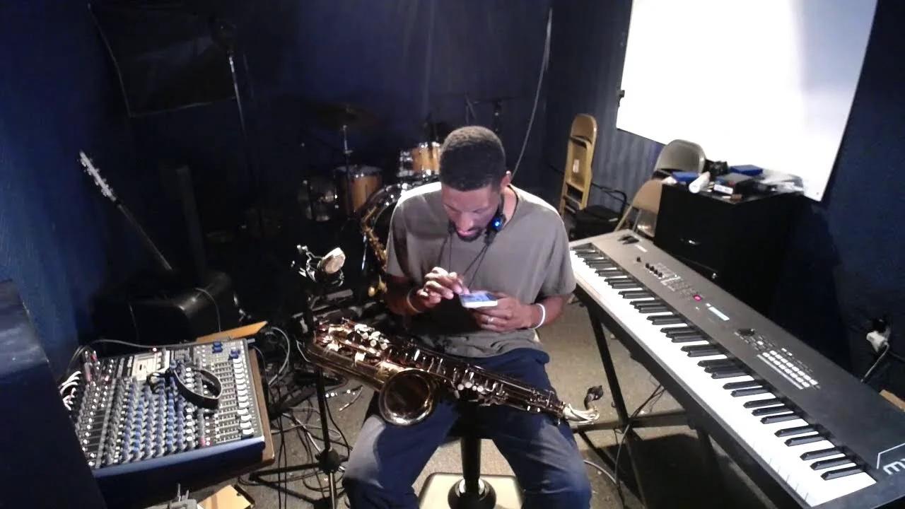 Sheddin & Sharing Live