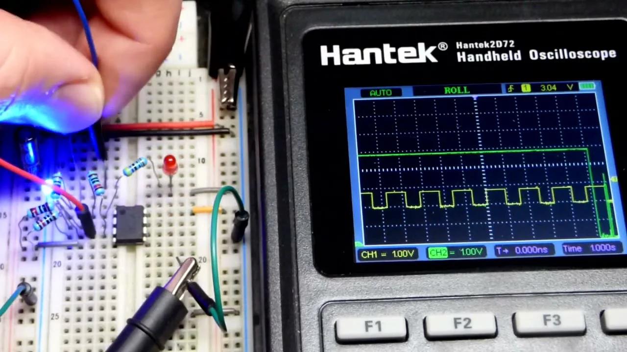 Astable Op Amp Oscilloscope measurements using LM358 operational amplifier