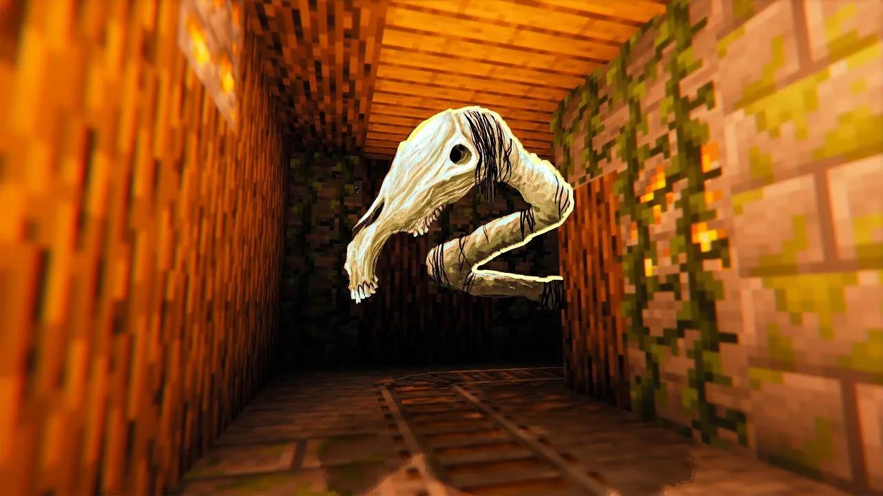 It is ALWAYS here to STALK me | Long Horse Minecraft Mod