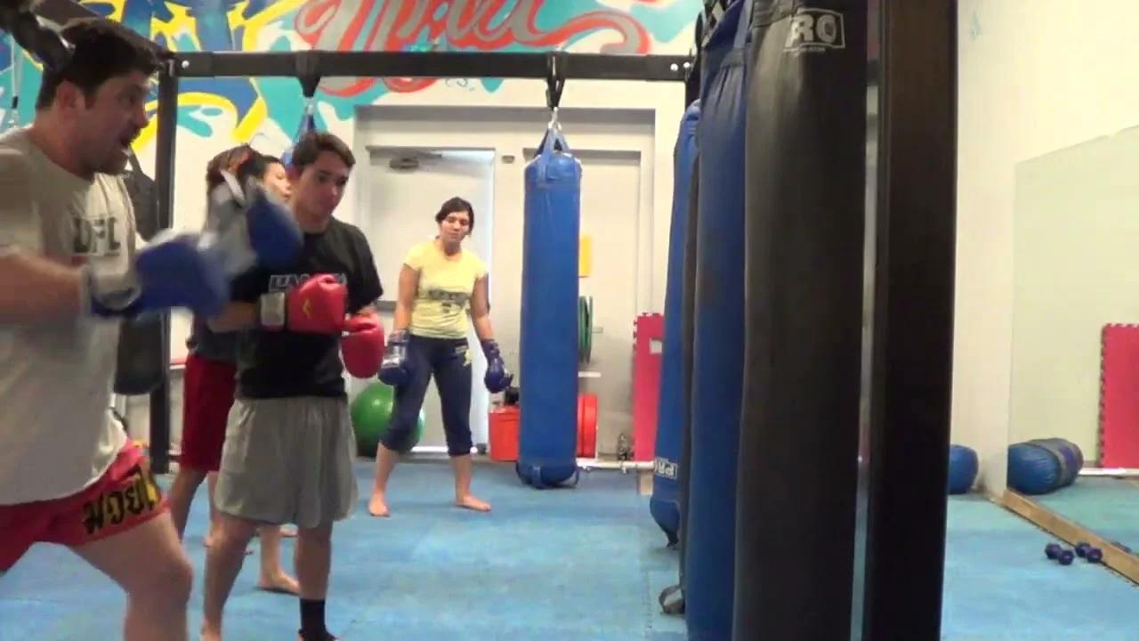 Learn Tons of MMA & Kickboxing Striking Combinations on Bag #19 from ...