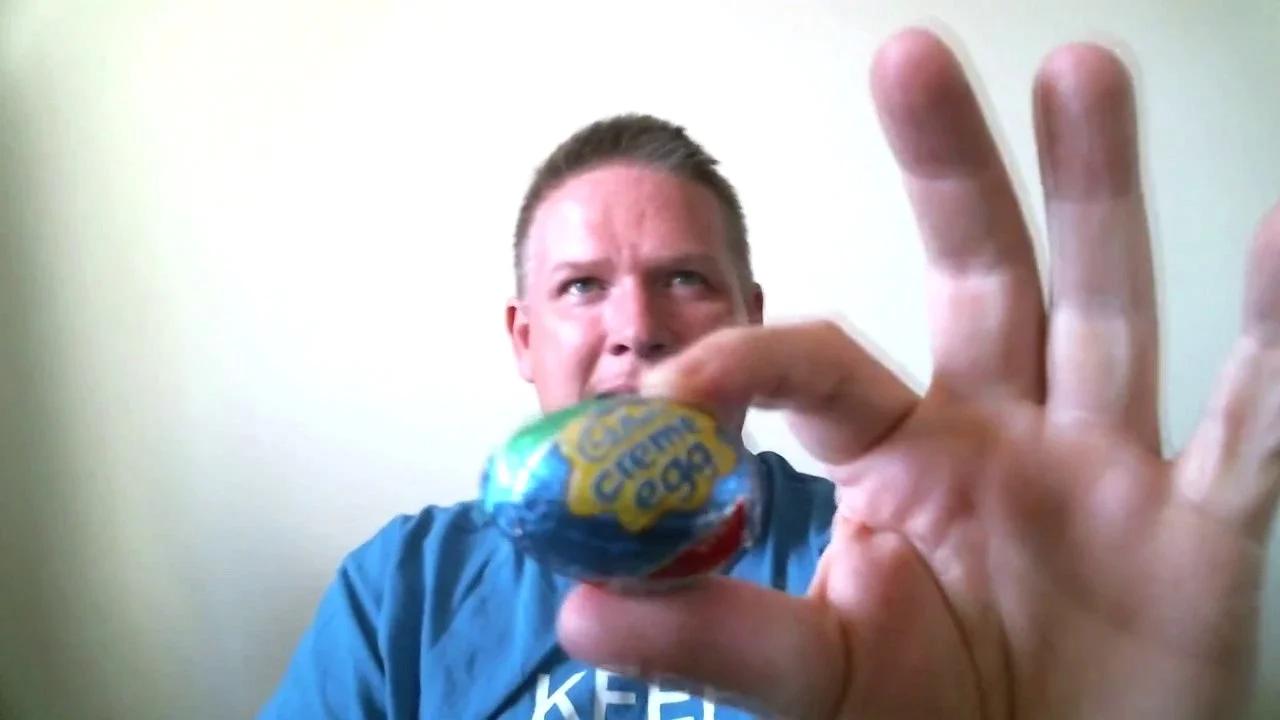FOOD REVIEW: Cadbury Creme Egg! TOTALLY NOT NIGEL Food Reviews, Ep 077!!
