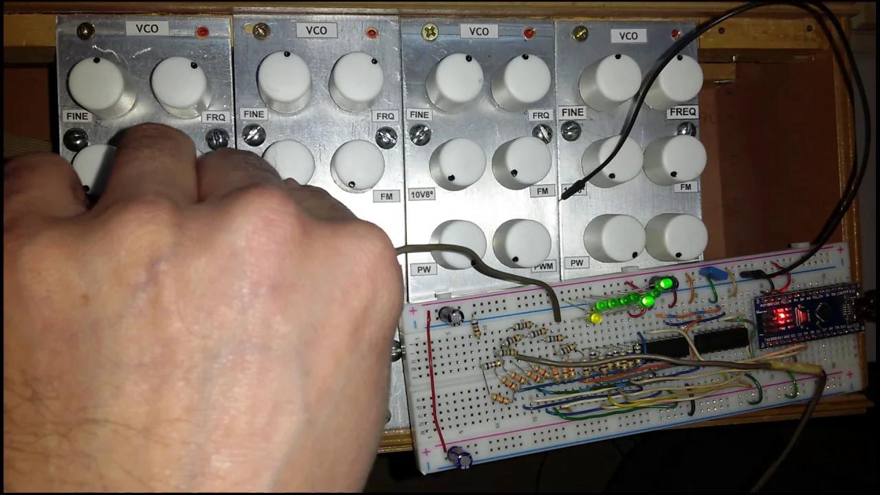 Arduino R2R DAC with 74HC595 and two Electronotes VCOs