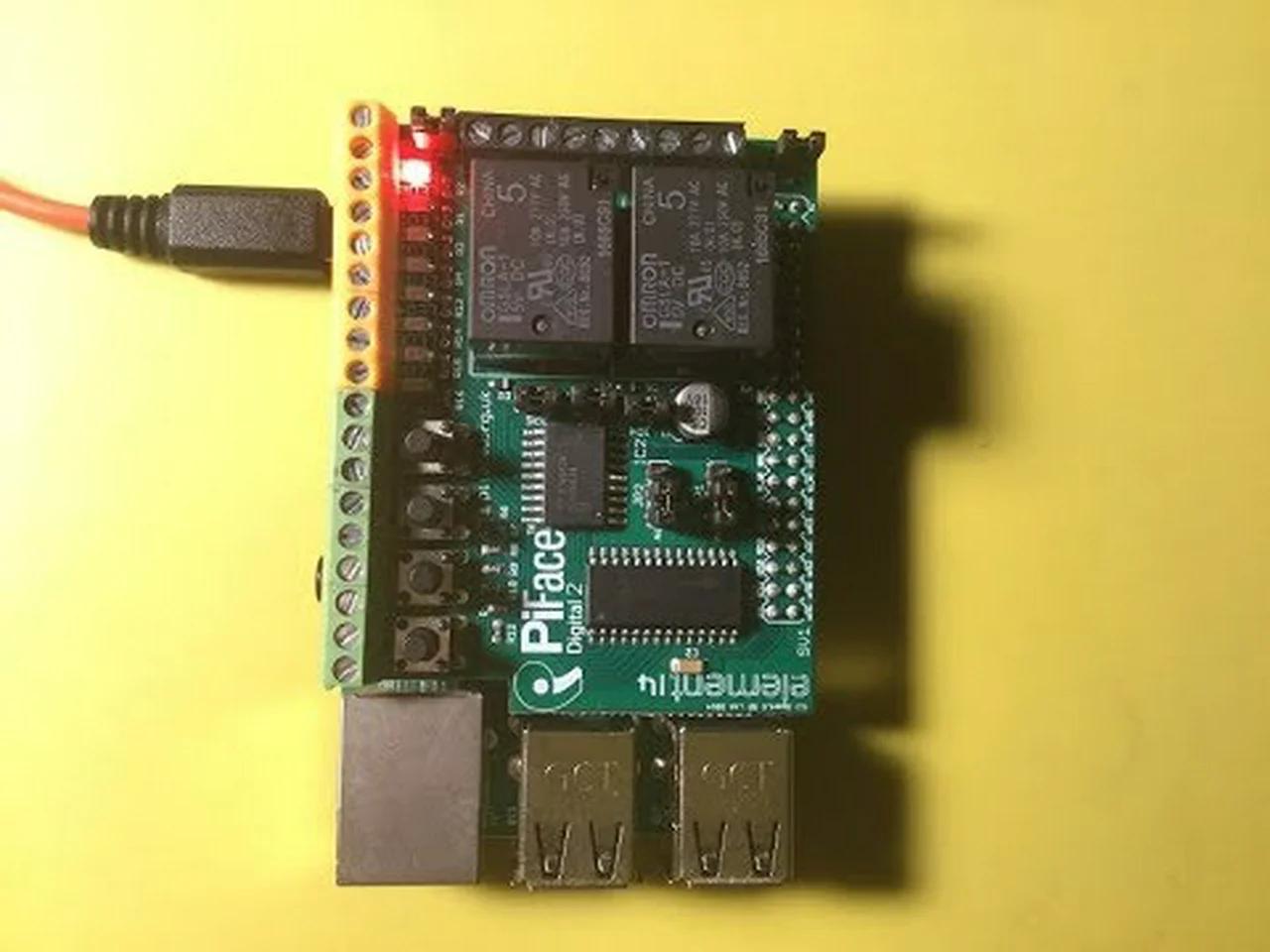 Demo: Raspberry Pi and PiFace Digital as LabVIEW Switch