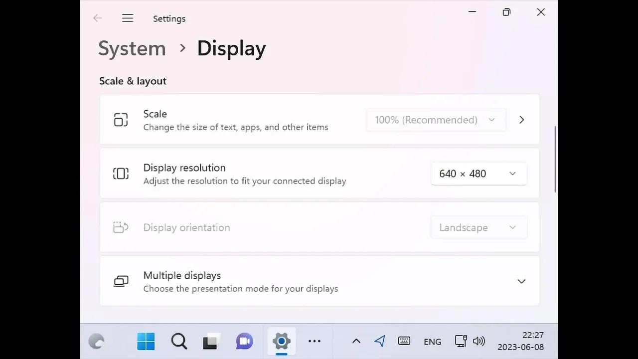 Windows 11 22H2 build 22621.1702 in 640x480