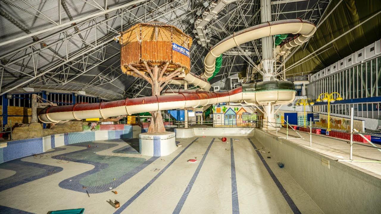 Exploring an Abandoned Leisure Centre: Walking down Waterslides! Exploring an Abandoned Leisure Centre: Walking down Waterslides!
