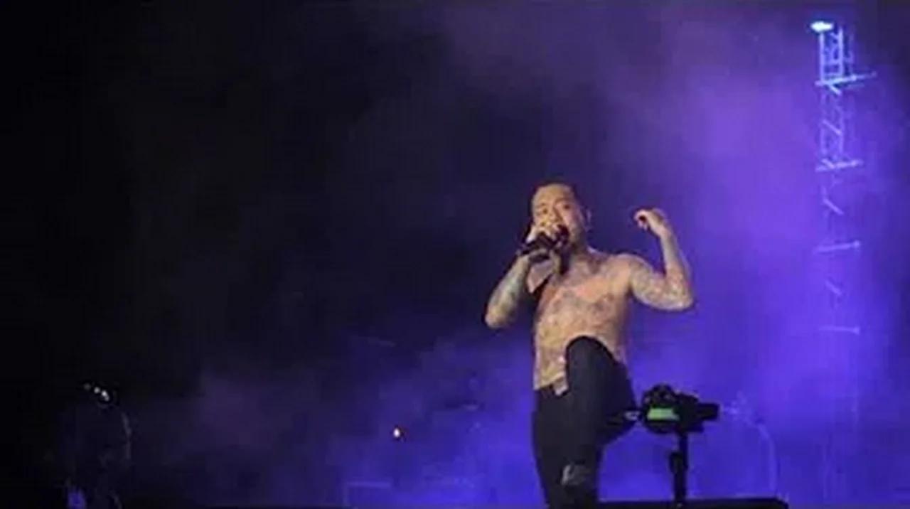 JAY CONTRERAS TALKS ABOUT FAMILY DURING CONCERT