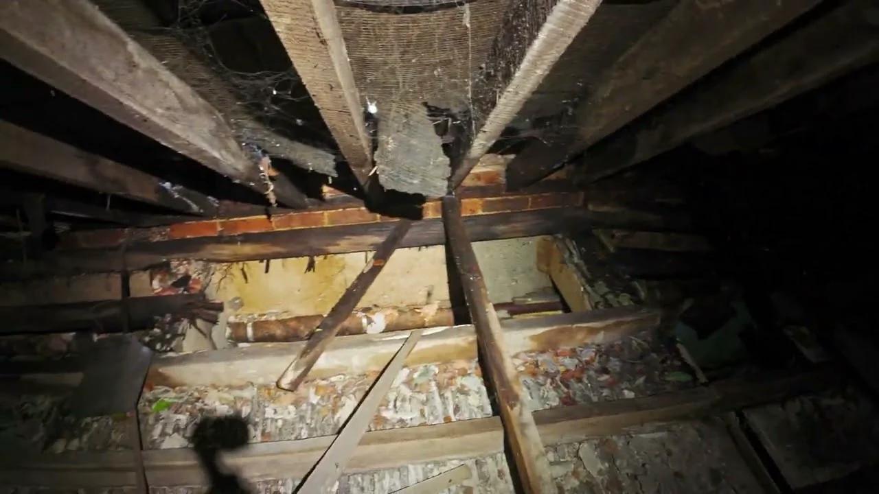 ENTRY THROUGH ROOF into ASLYUM 2