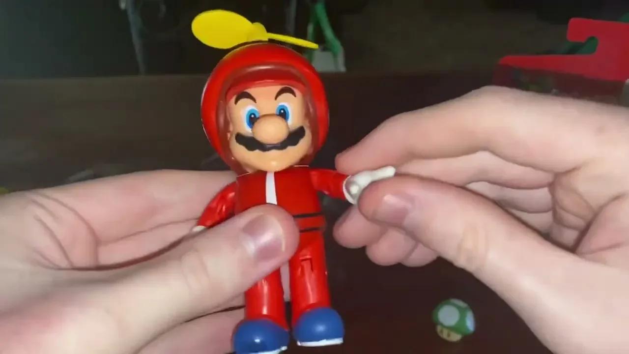 Super Mario: Propeller Mario and Toad 4-inch figures unboxing