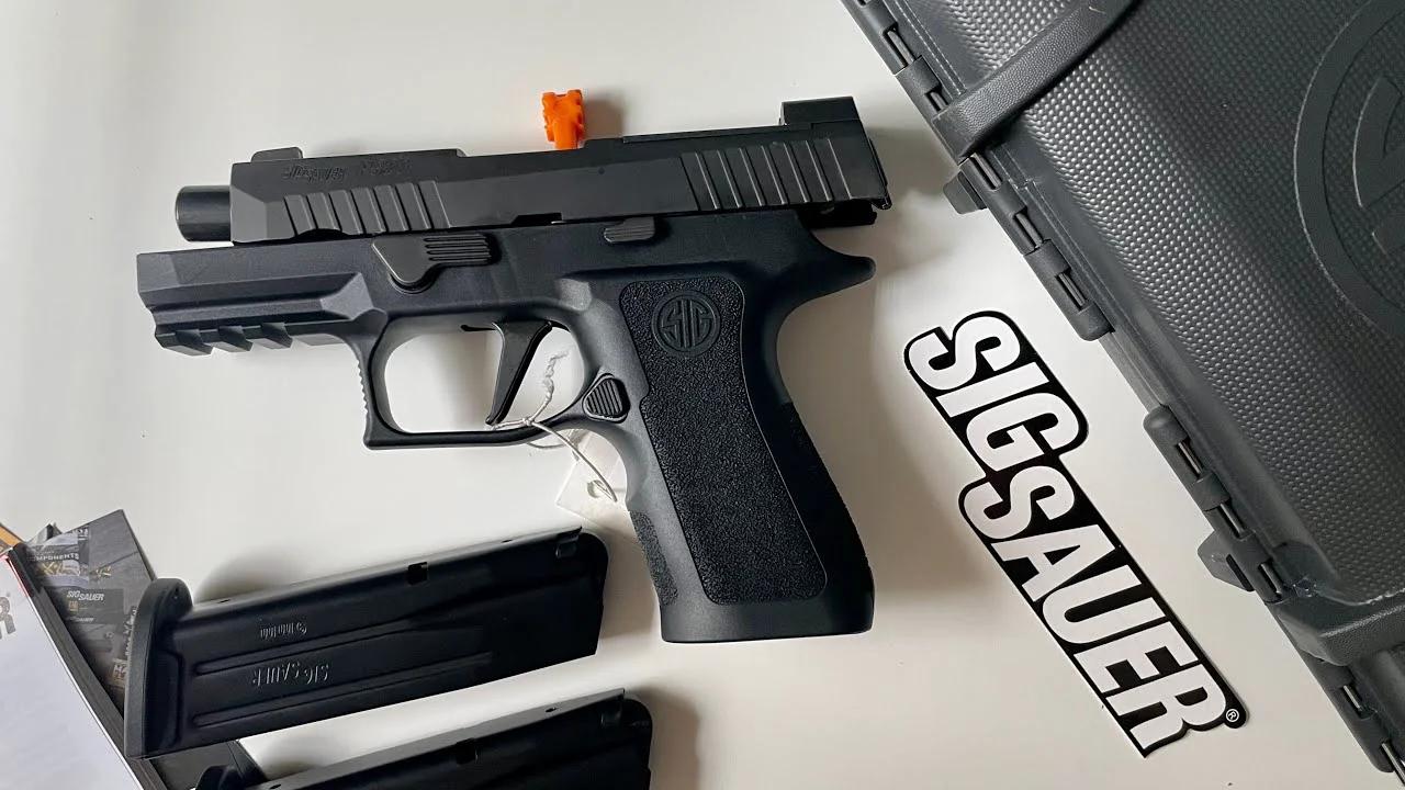 Unboxing - Sig Sauer P320 X-Compact