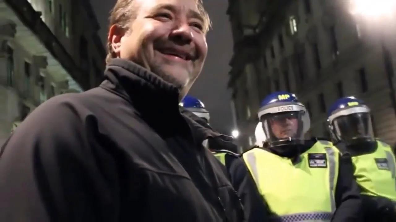 Englishman stands his ground vs. masked thugs