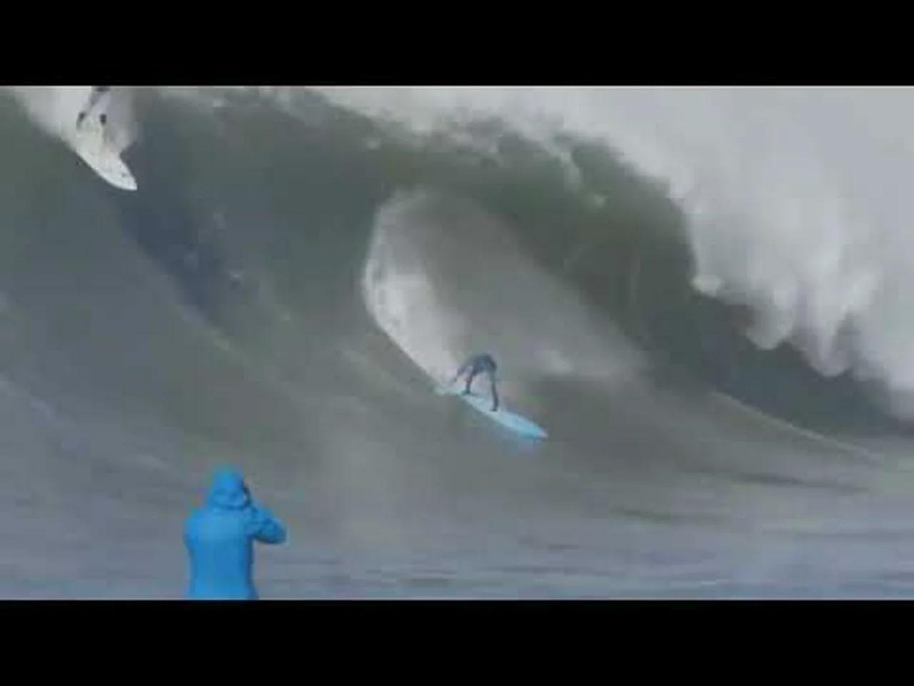 Big Wave Surfing WIPEOUTs Extreme Surfers Surf massive waves total Wipe outs