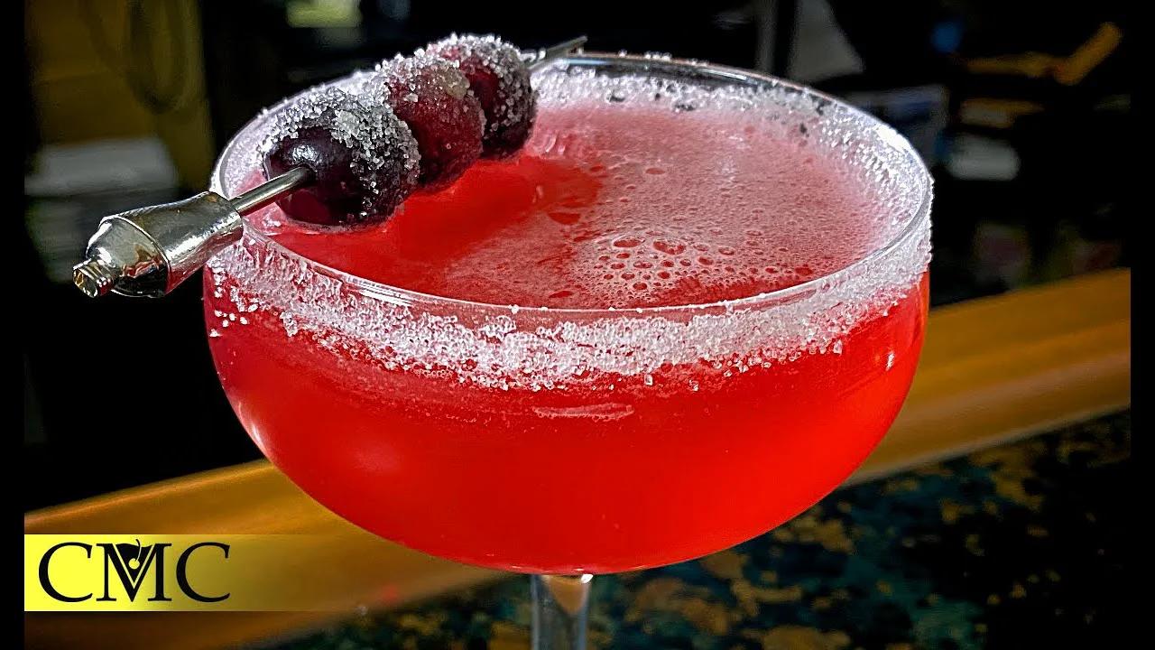 How To Make The Santa Clausmopolitan | Christmas Cocktail with Vodka