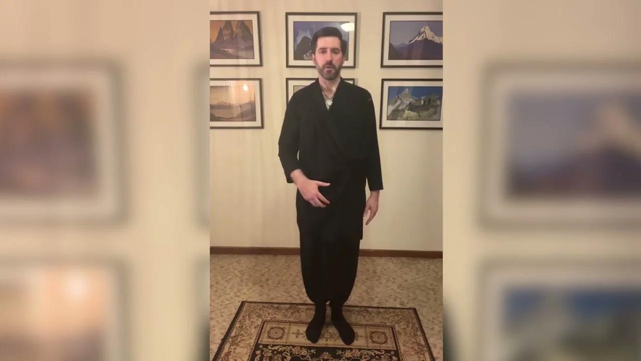 How to Perform the Middle Pillar Exercise