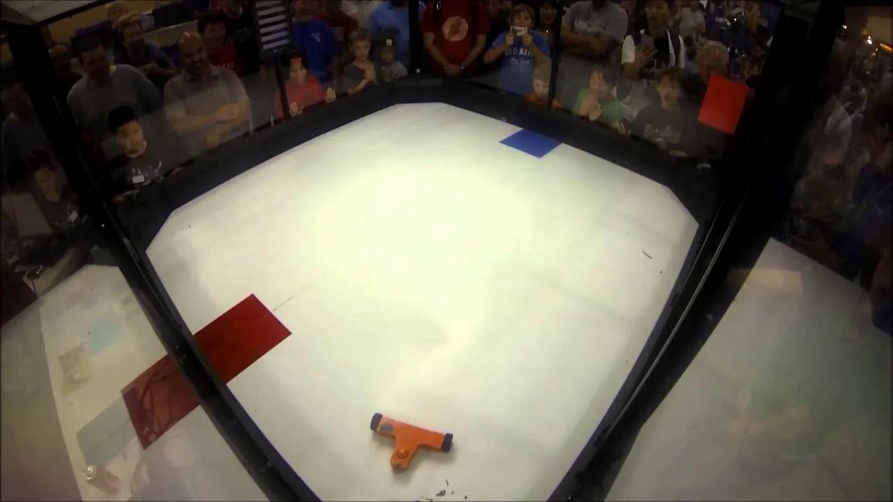 Robot Fights - Mecha-Mayhem 2013 - Antweight - Majestic Moose vs Low Blow