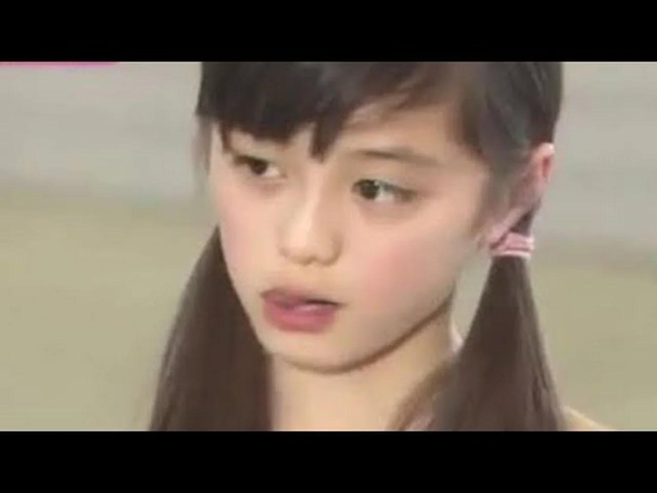 𝒹𝒾𝓋𝒾𝓃𝑒 𝒻𝑒𝓂𝒾𝓃𝒾𝓃𝑒 🍰 short, cute and feminine facial structure 🎧 MAX4