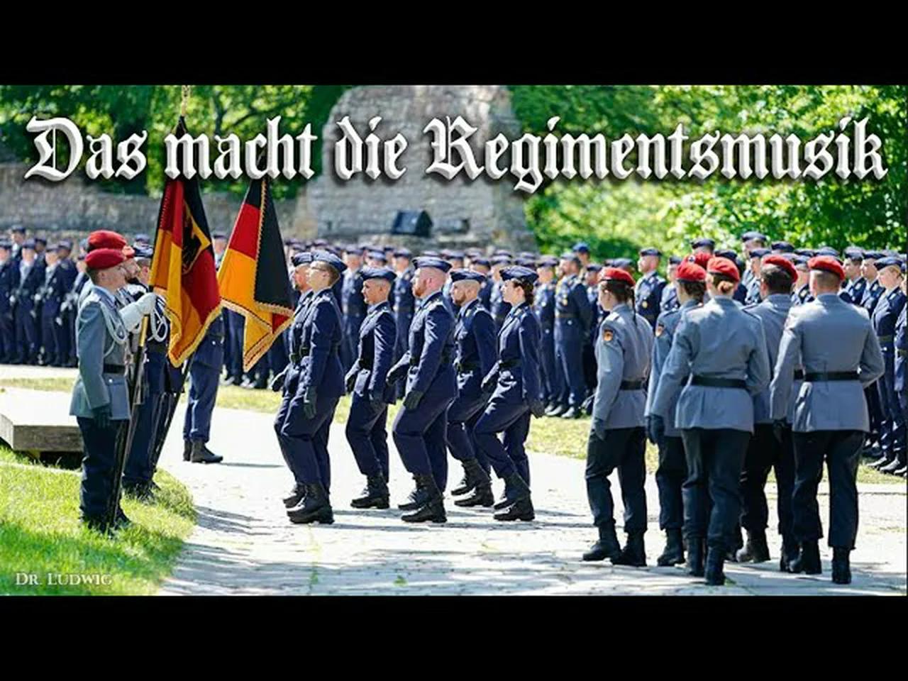 Das macht die Regimentsmusik [German soldier song][+English translation]