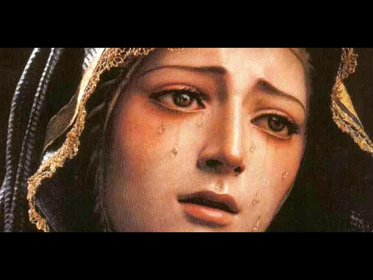 Marie " à travers mes larmes et ce chapelet, je viens vous donner l’espérance et sauver vos enfants"