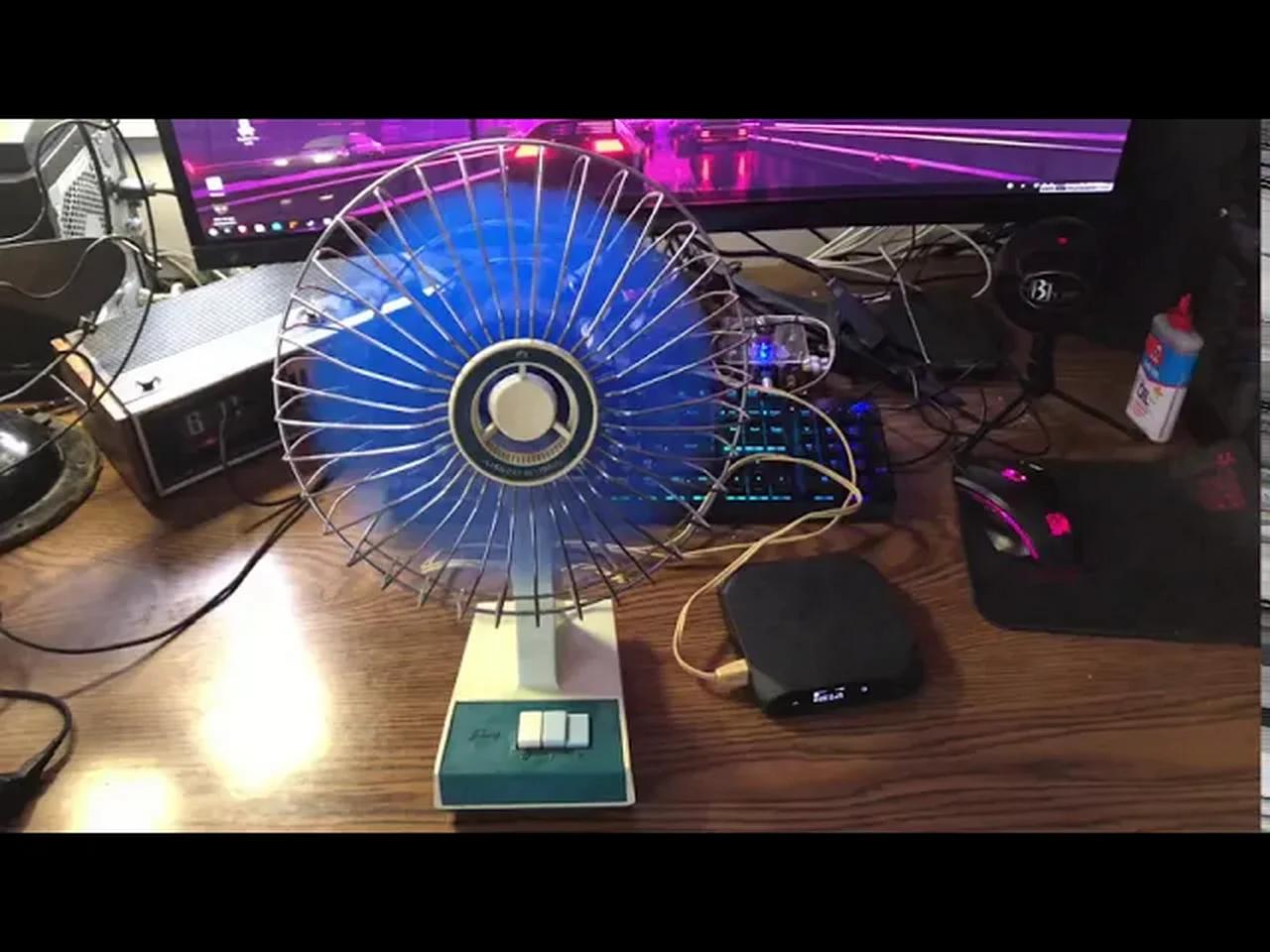 Late 60s-Early 70s Tatung “Licensed by Westinghouse” 9” desk fan
